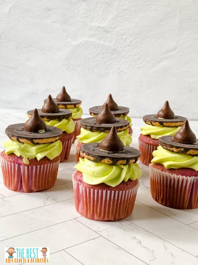 Halloween Witch Hat Cupcakes • The Best Kids Crafts and Activities