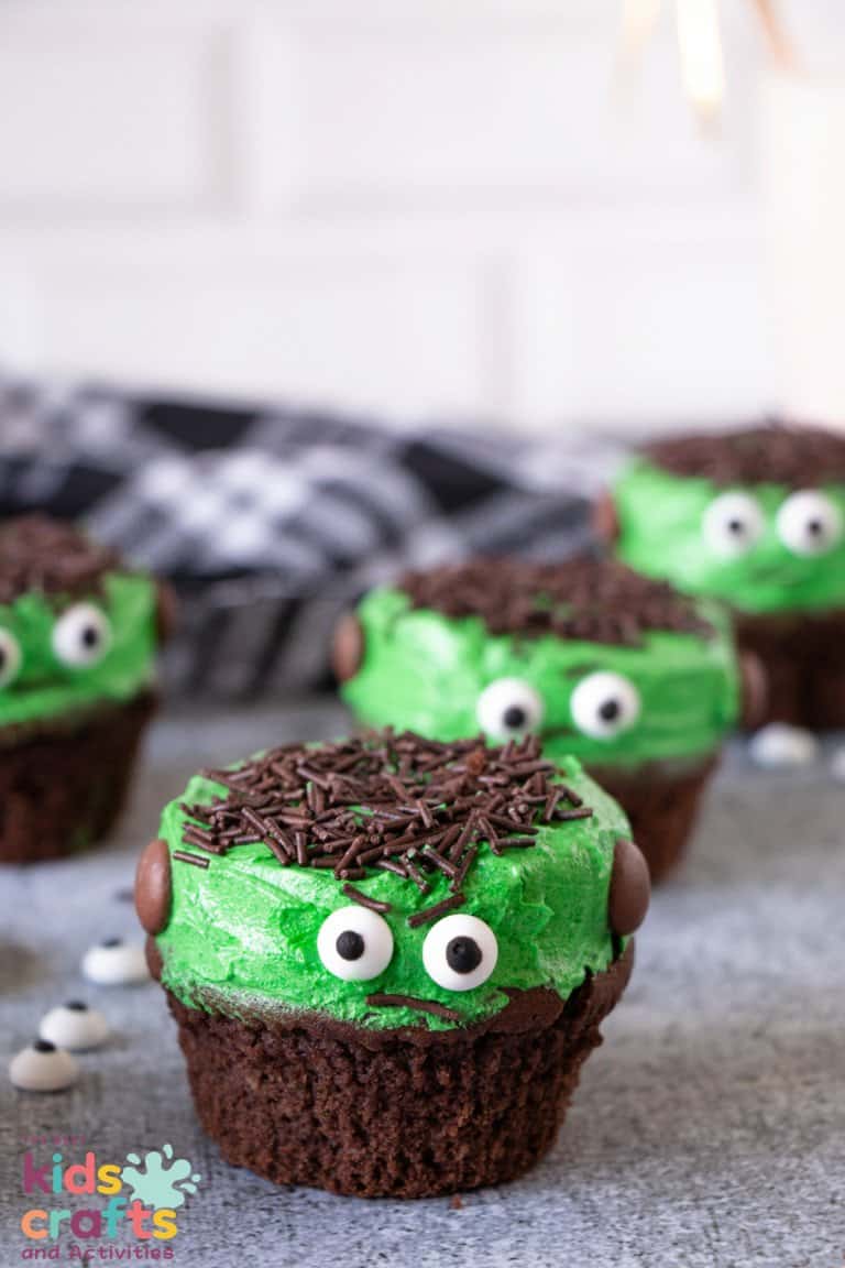 Frankenstein Cupcakes for Halloween • The Best Kids Crafts and Activities